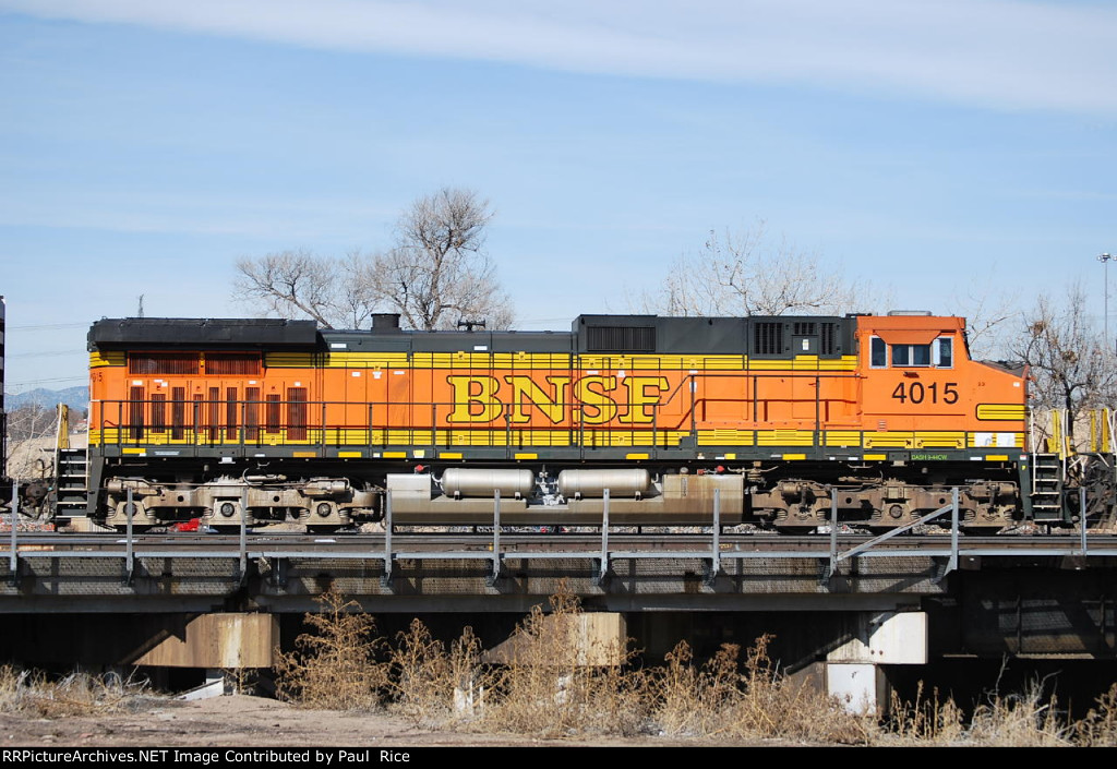 BNSF 4015